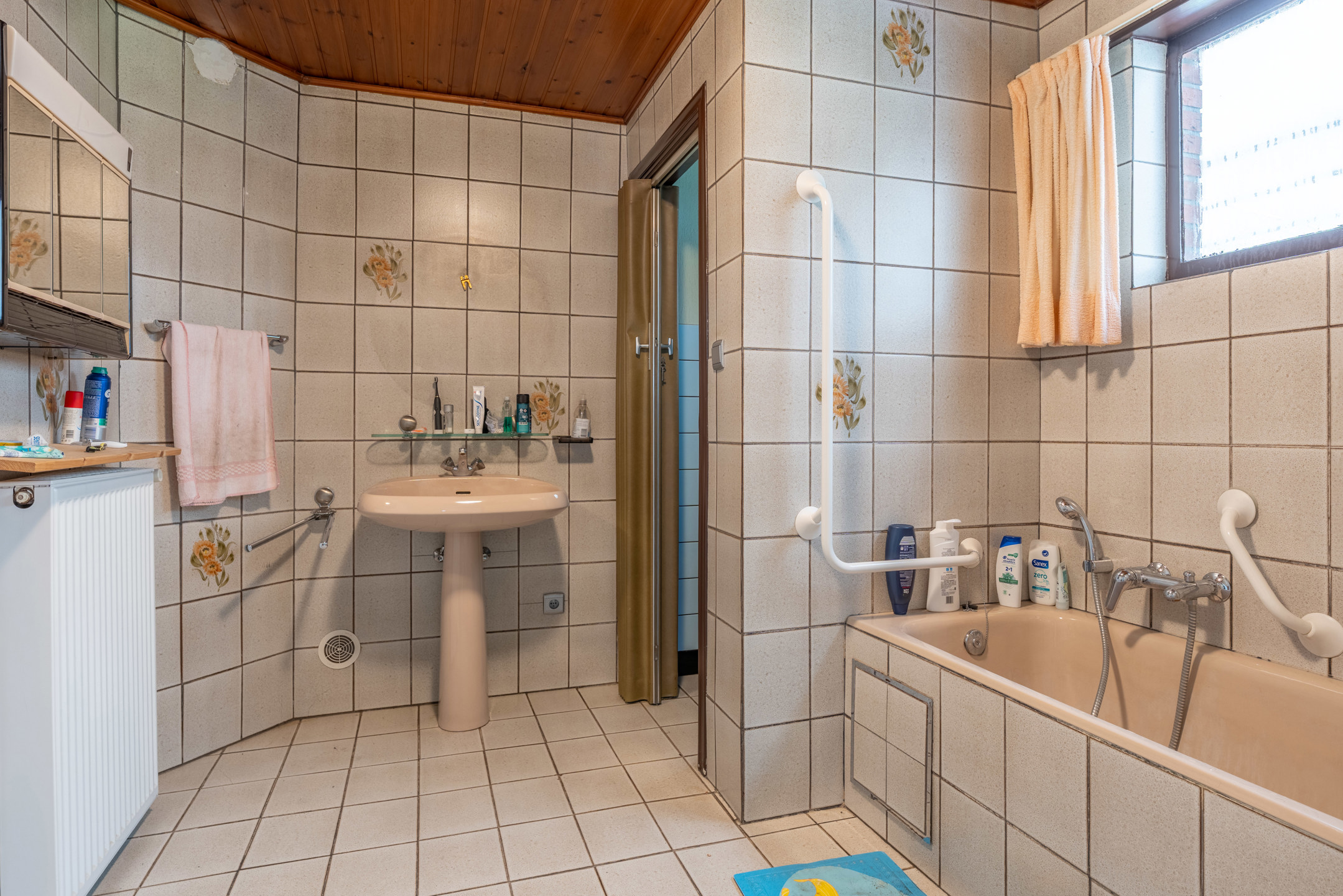 Di Legno Vastgoed | 4 slpk woning met ruime tuin en garage te Vos... | 7221728